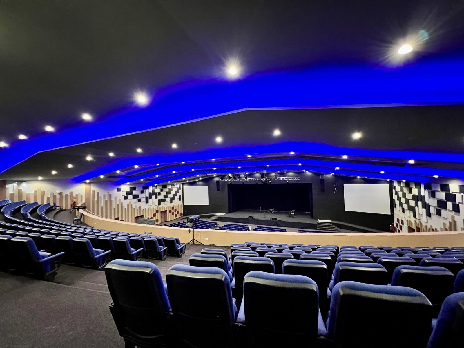jnjauditorium.com